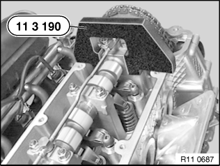 11 31 051 Replacing timing chain (M43)