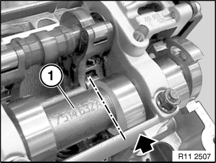 11 31 032 Removing and installing/replacing left intake camshaft (N62 ...