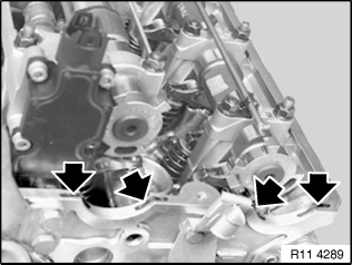 11 12 006 Removing and installing/sealing right cylinder head cover ...